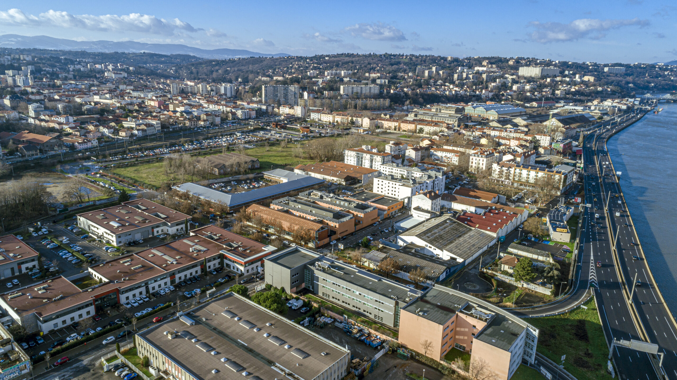 Aménagement de la ZAC de la Saulaie : suppression de 5 pylônes ...